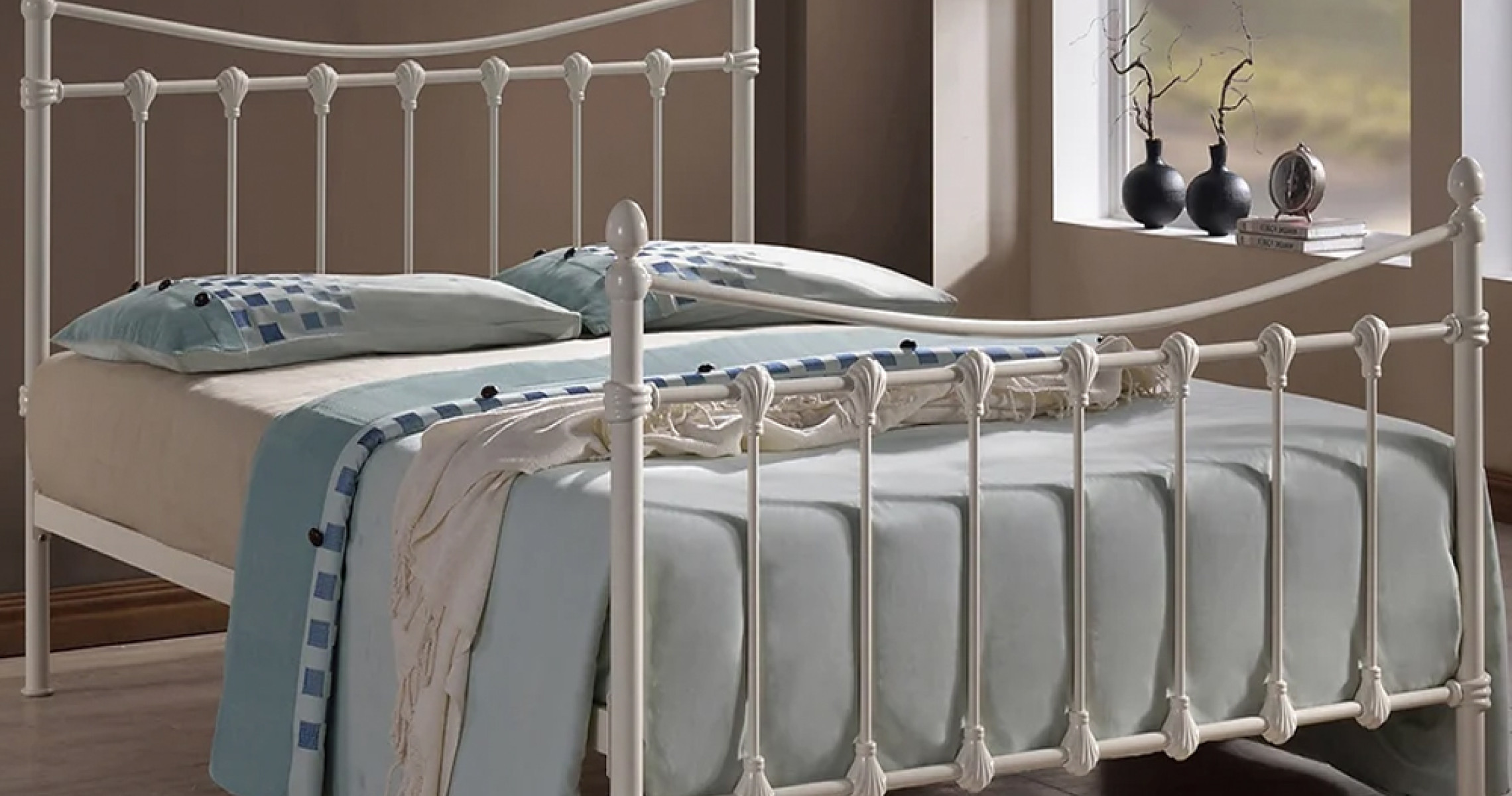 Metal Beds | Sleepsystems UK